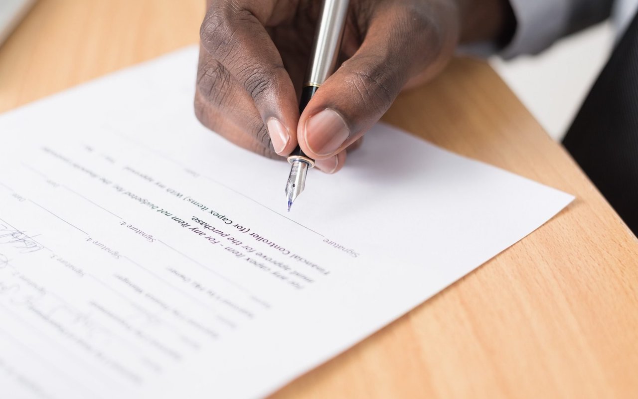 Fiador Profissional: Entenda o que é e se vale a pena contratar